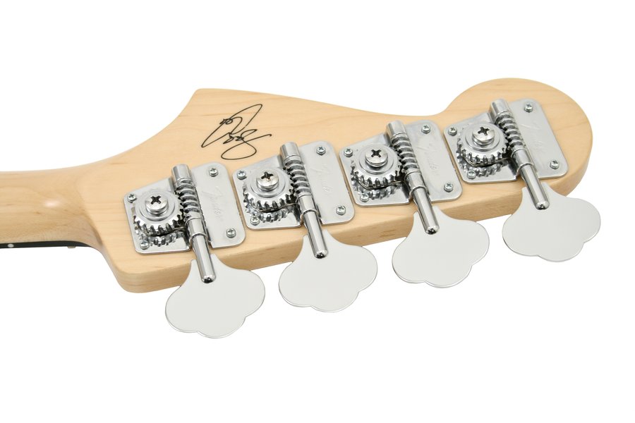 Can anyone help identify this signature? : r/Bass